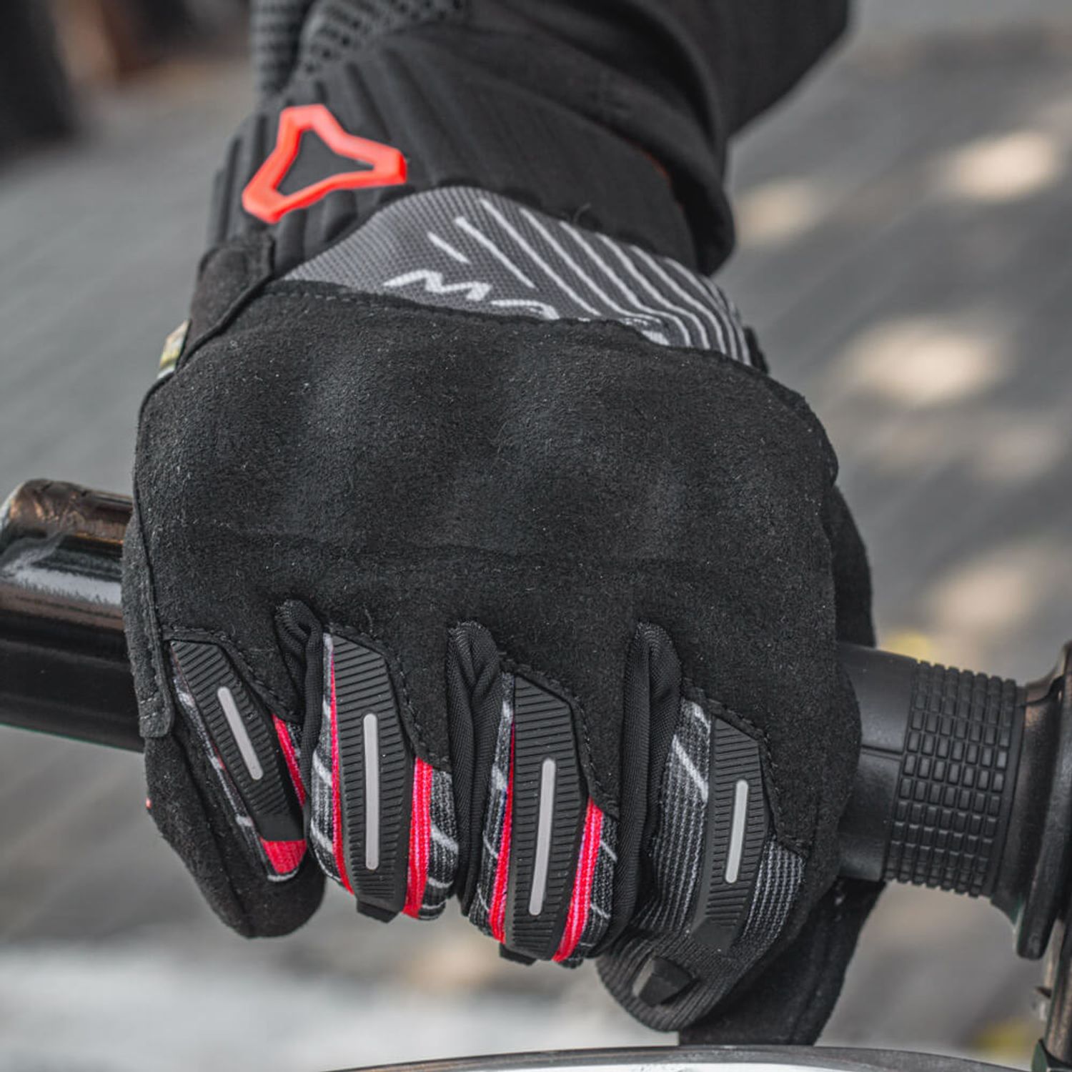 Luva Macna Octar 2.0 Preto Vermelho - Nacar